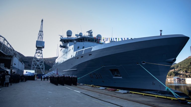 Naming ceremony of KV Bjørnøya at Vard Langsten